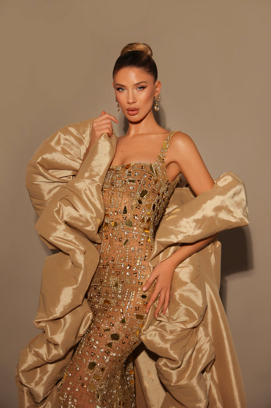 FASHION DESIGNER – Fjolla Haxhismajli SH.P.K